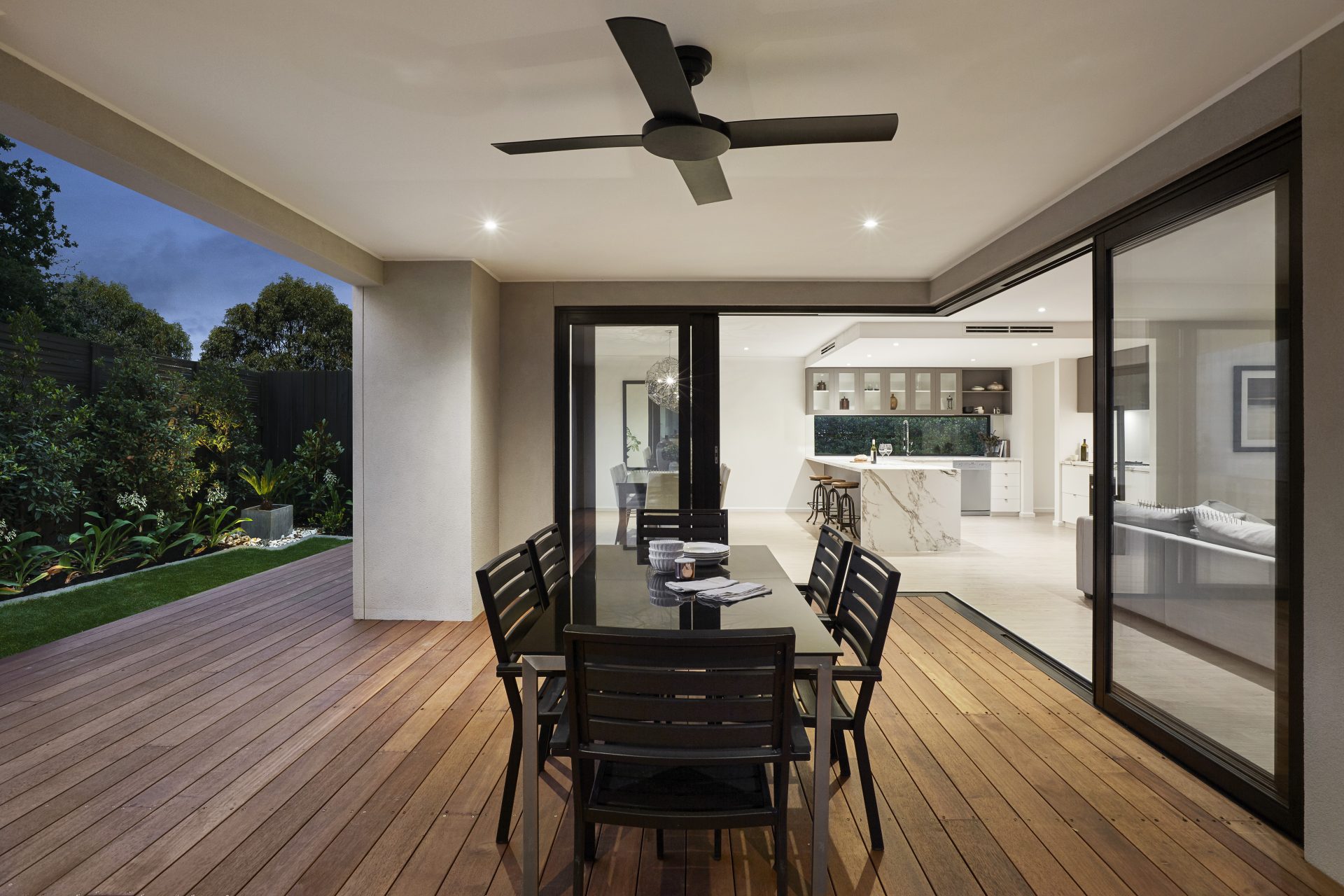 Corner Sliding Doors in Aluminium | Boutique Series | A&L